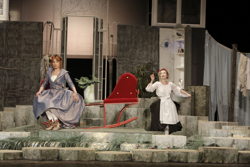 Jocul dragostei și al întâmplării - Teatrul Național Iași